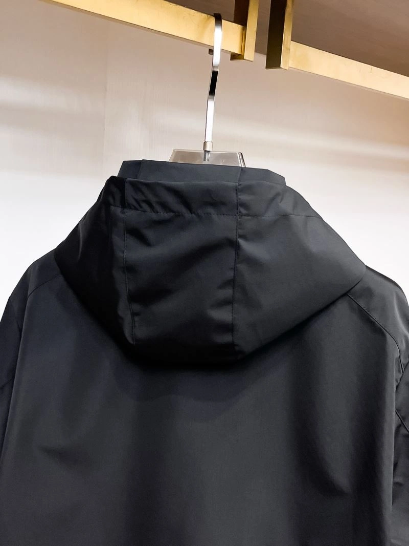 Inexpensive Moncler Outwear