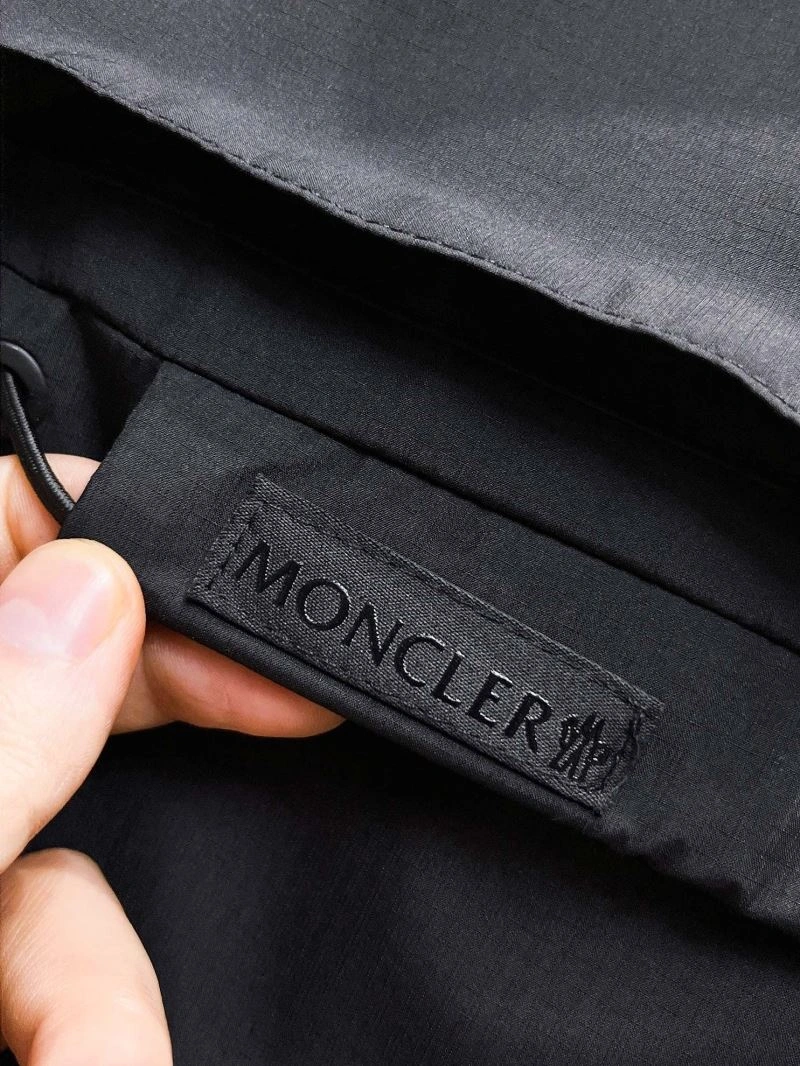 Low-cost Moncler Outwear