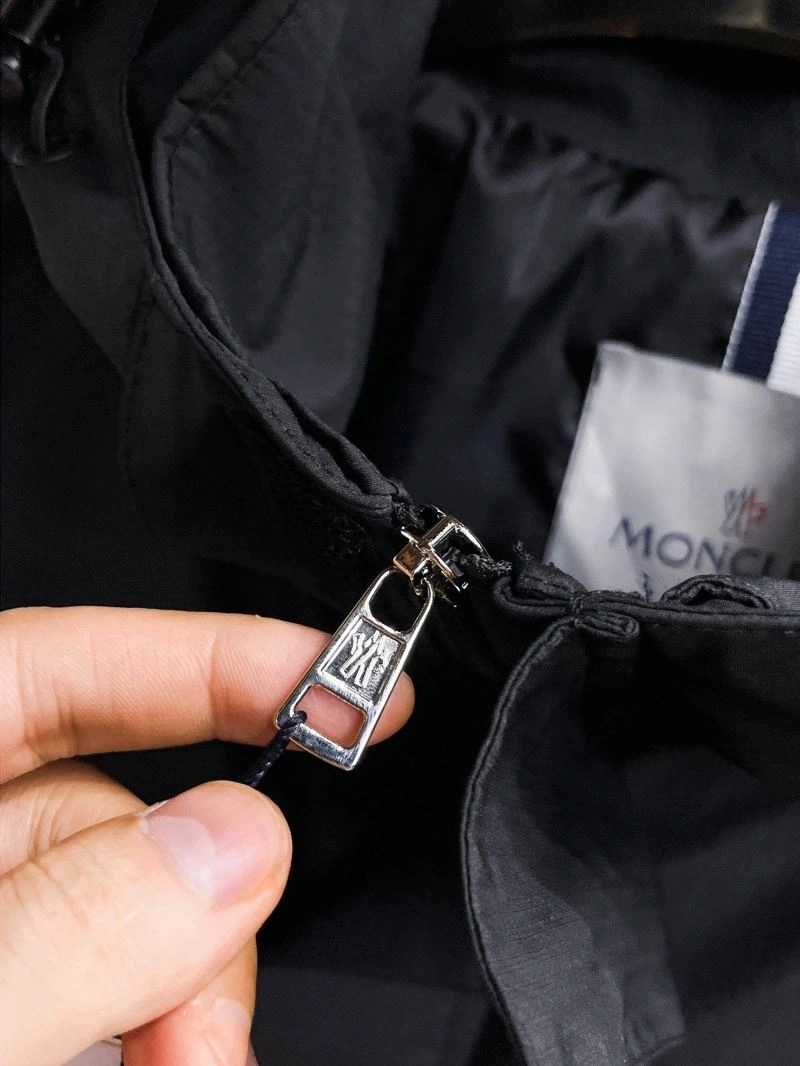 Low-cost Moncler Outwear