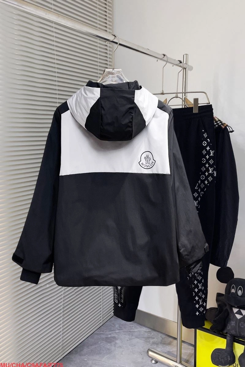 Discounted Moncler Outwear