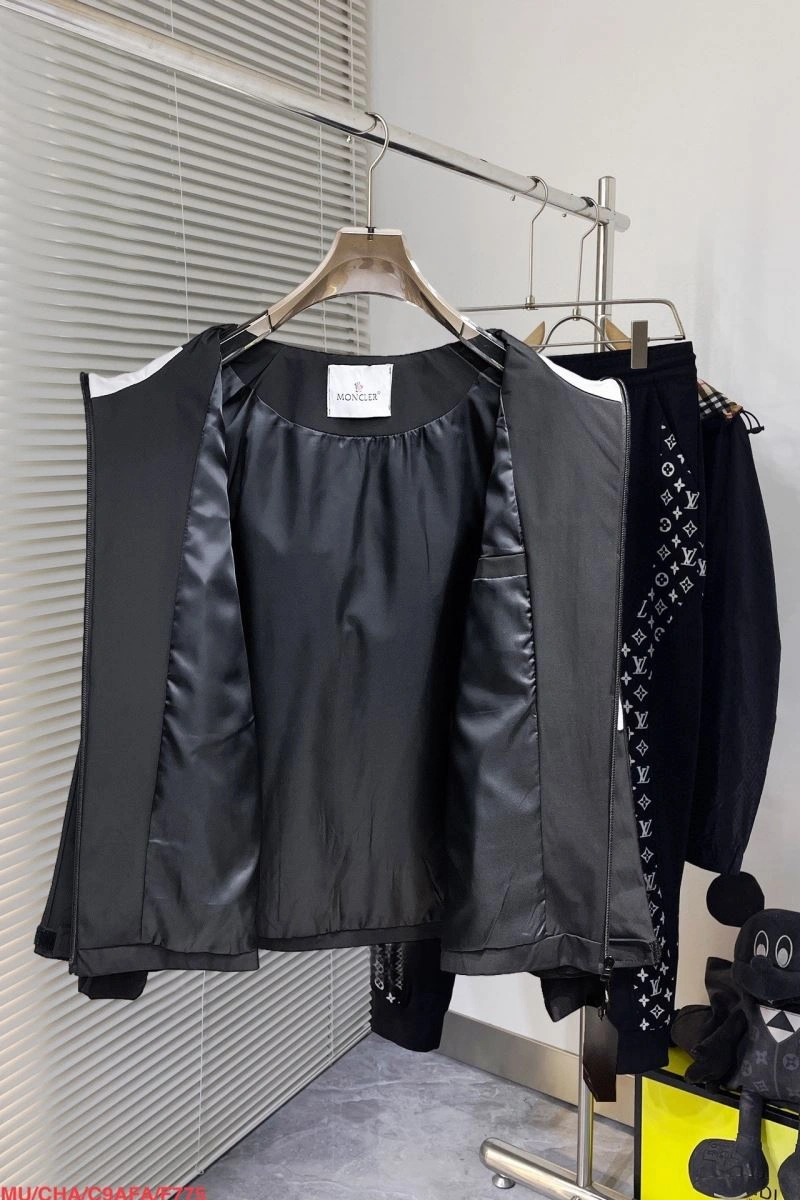 Discounted Moncler Outwear