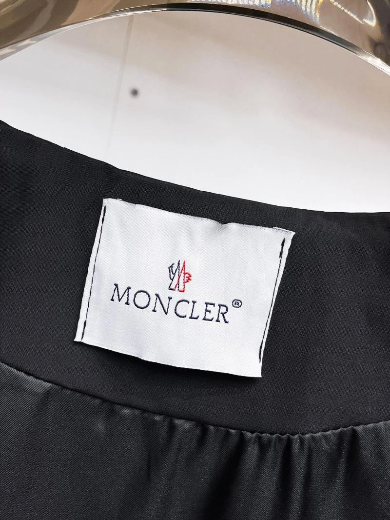 Discounted Moncler Outwear