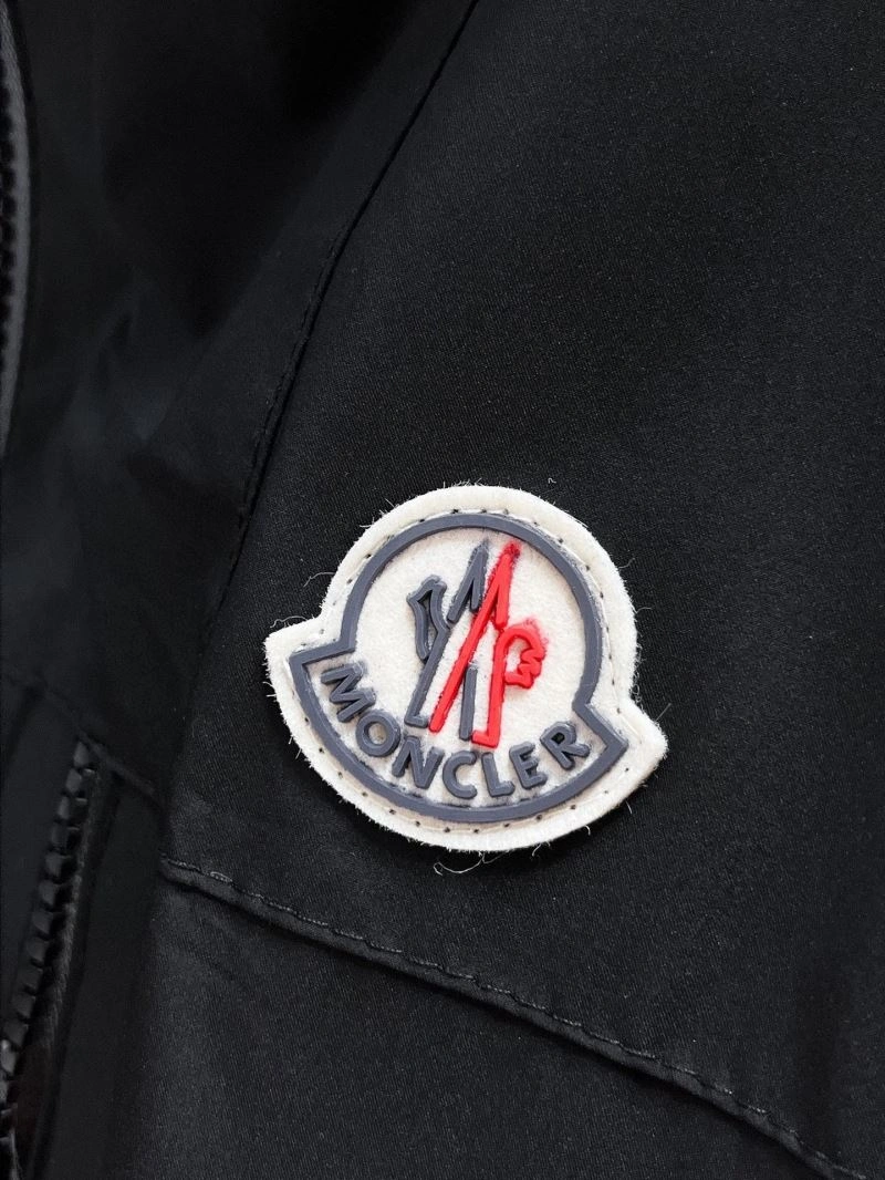 Legit Moncler Outwear