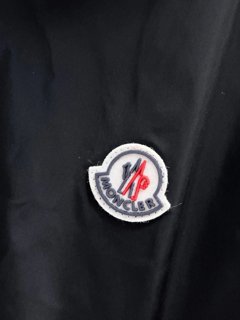Low-cost Moncler Outwear