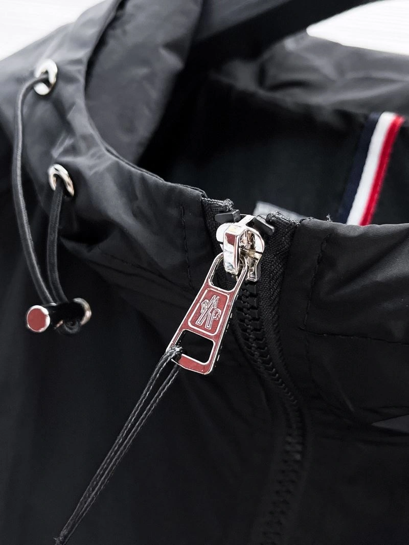 Low-cost Moncler Outwear