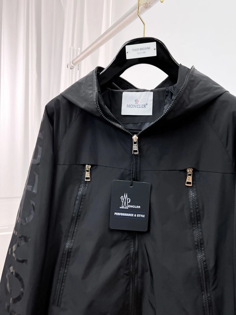 Top mirror Moncler Outwear