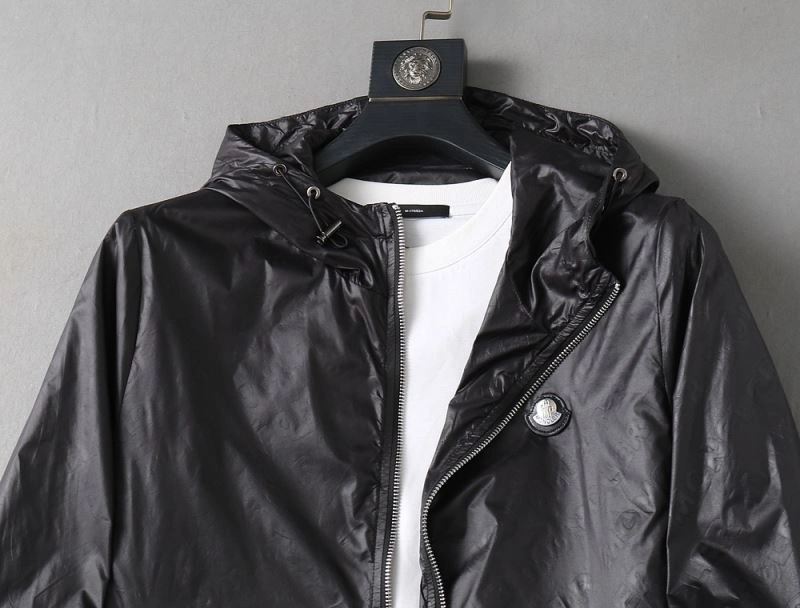 Accurate model Moncler Outwear