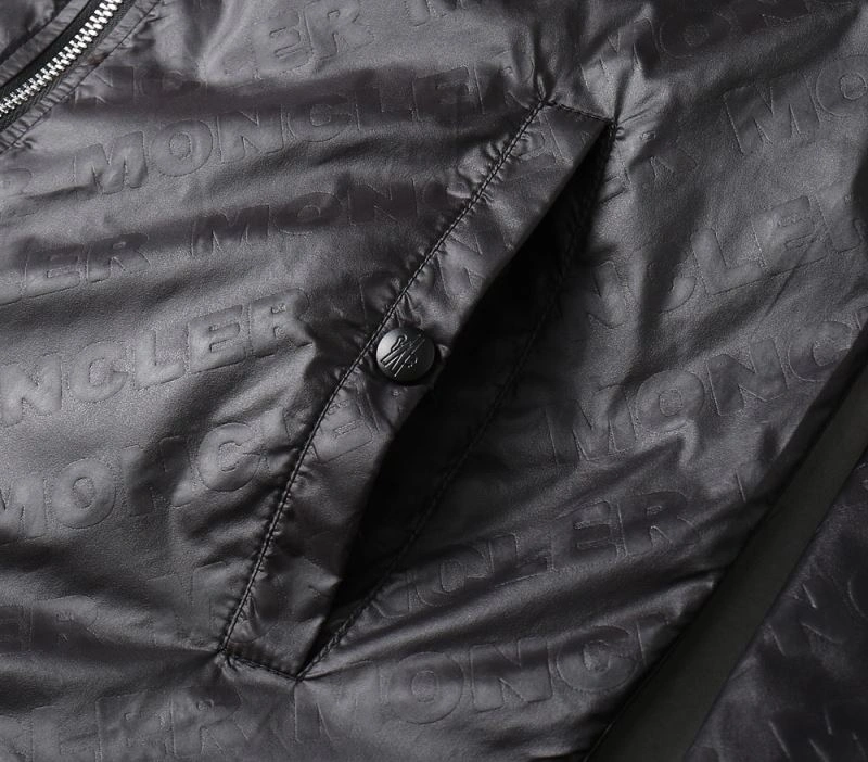 Accurate model Moncler Outwear