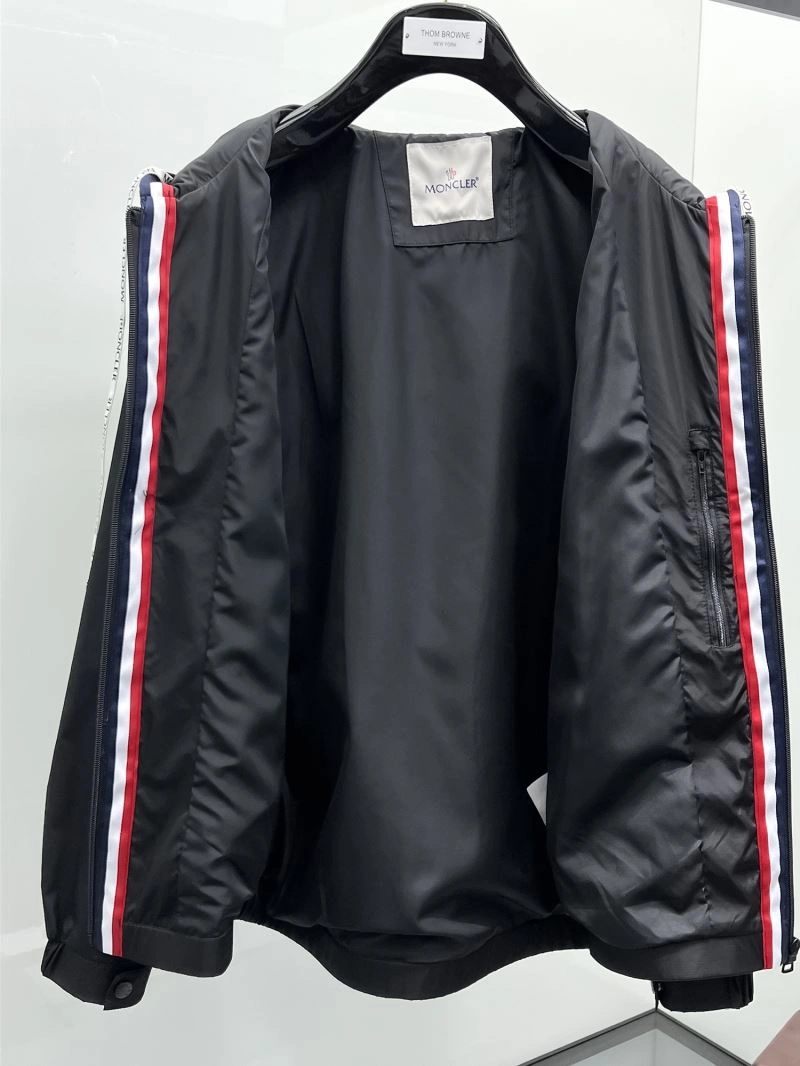 Legit Moncler Outwear