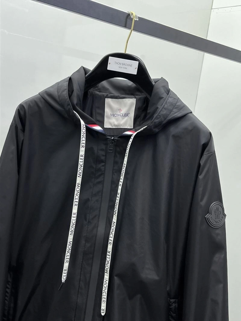 Legit Moncler Outwear