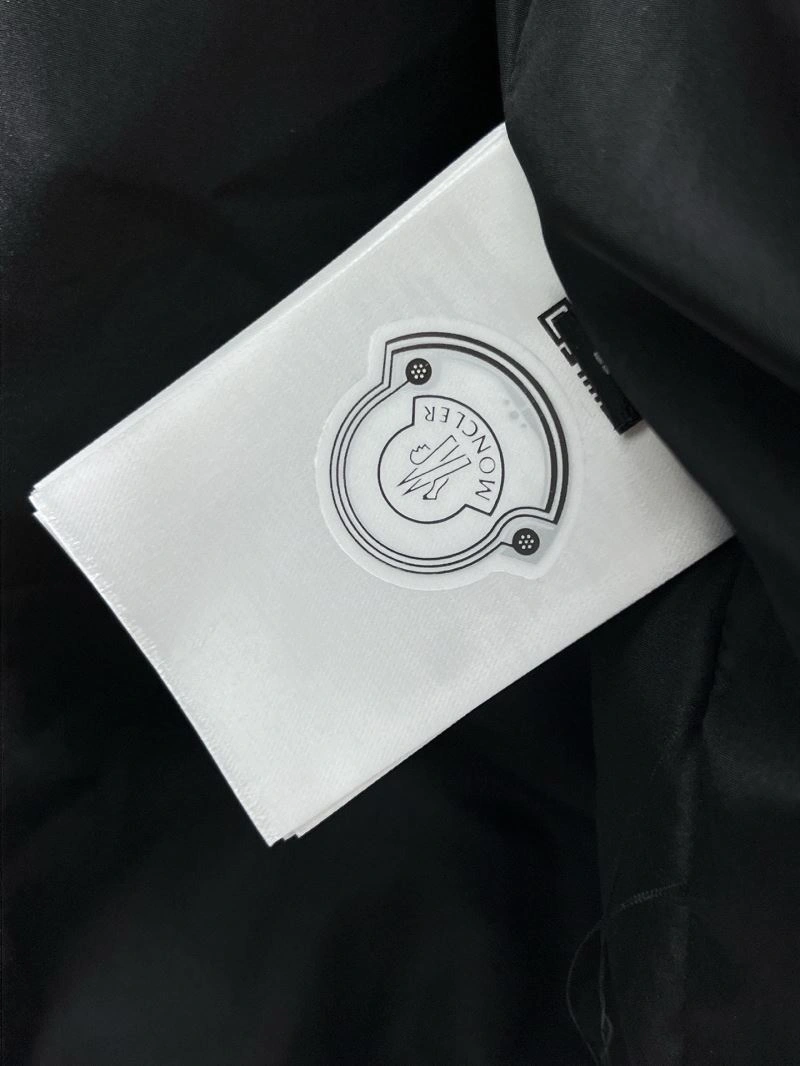 Legit Moncler Outwear