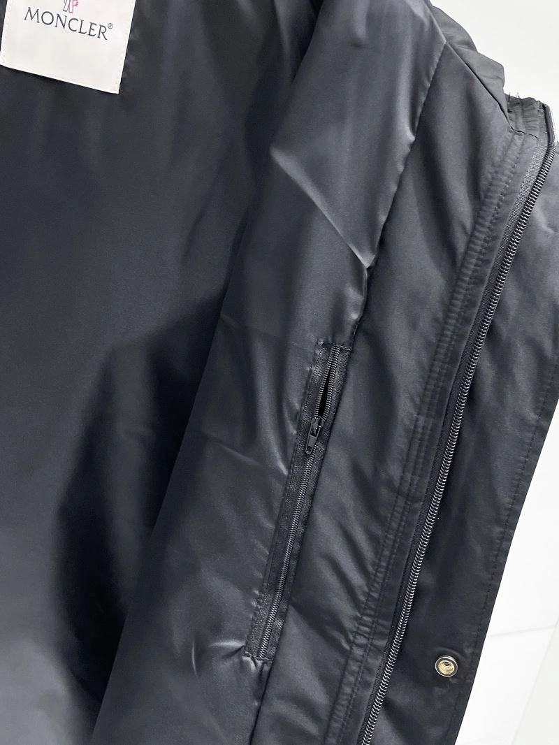 Low-cost Moncler Outwear
