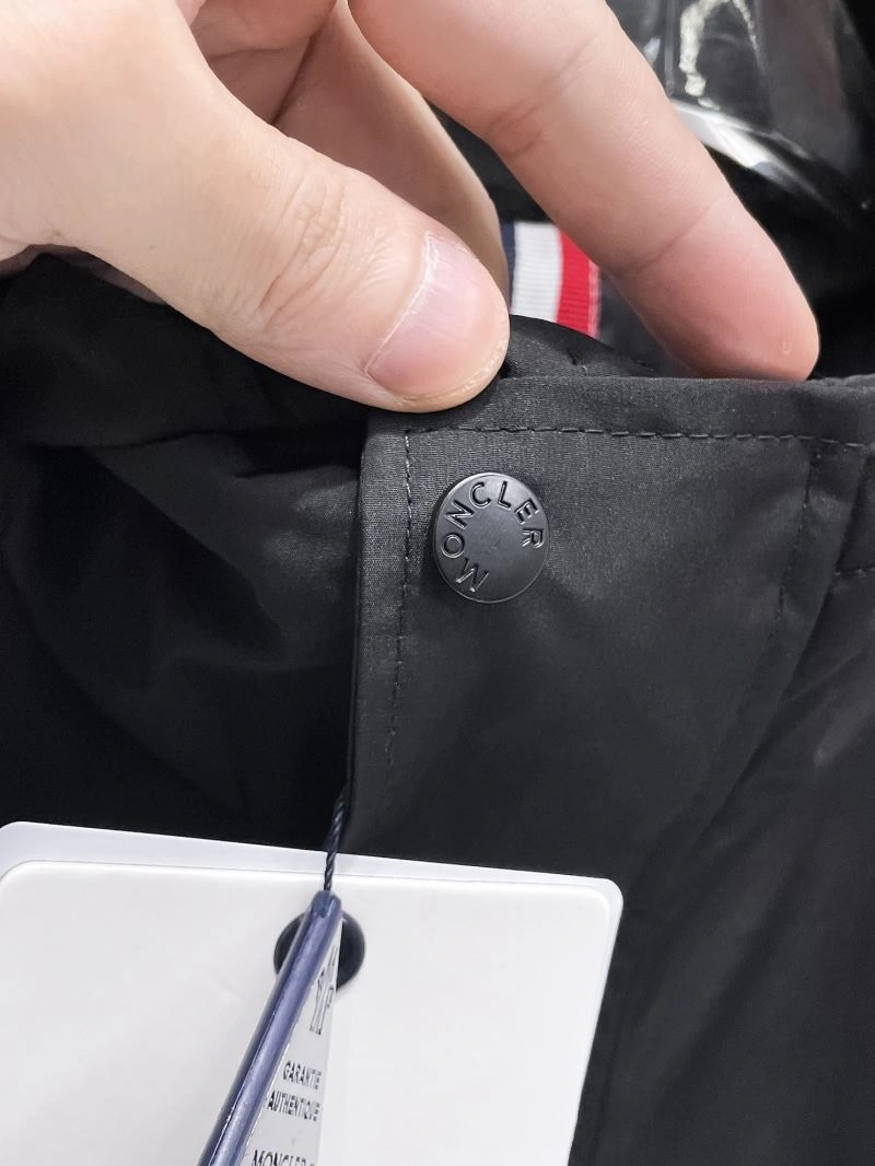 Low-cost Moncler Outwear