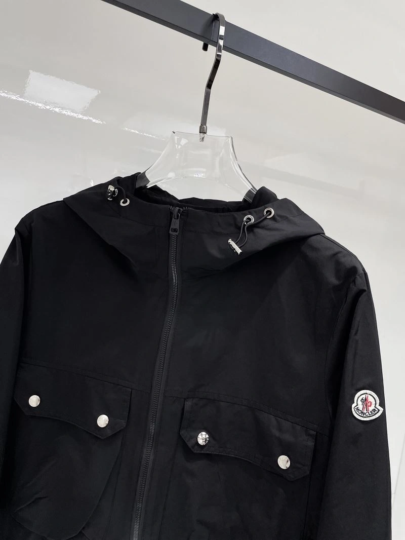 Accurate model Moncler Outwear