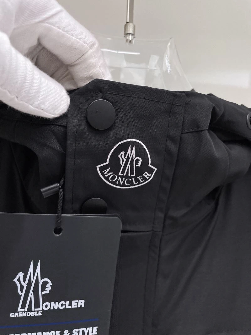 Official Moncler Outwear