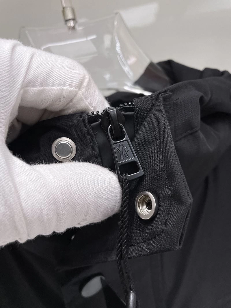 Official Moncler Outwear