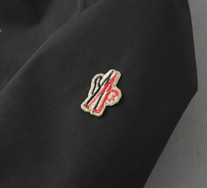 Legit Moncler Outwear
