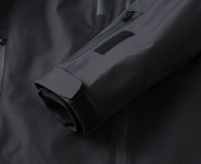 Legit Moncler Outwear