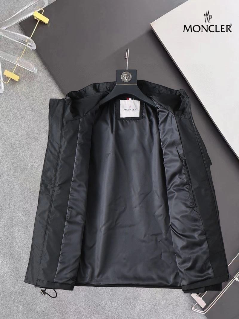 High fidelity Moncler Outwear
