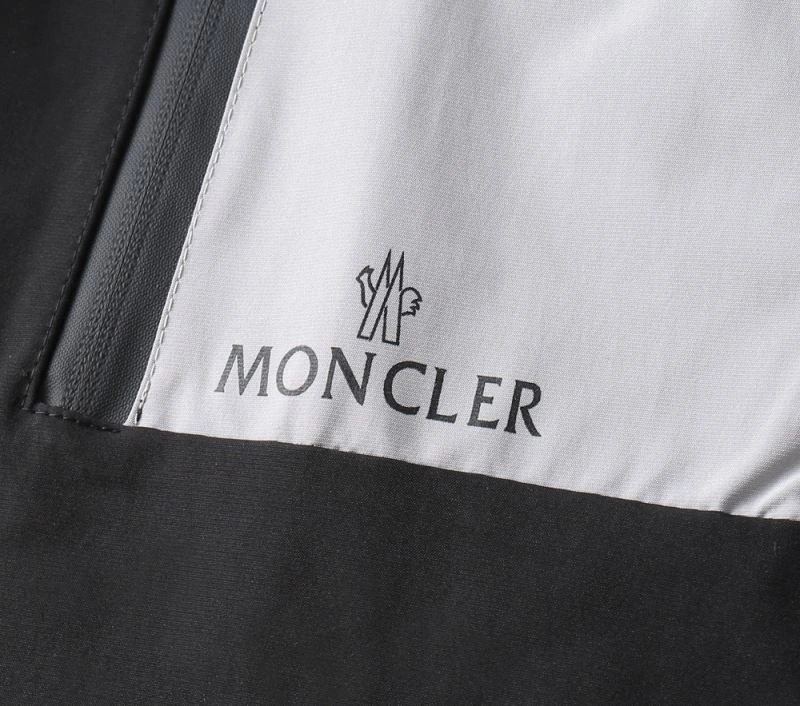 Accurate model Moncler Outwear