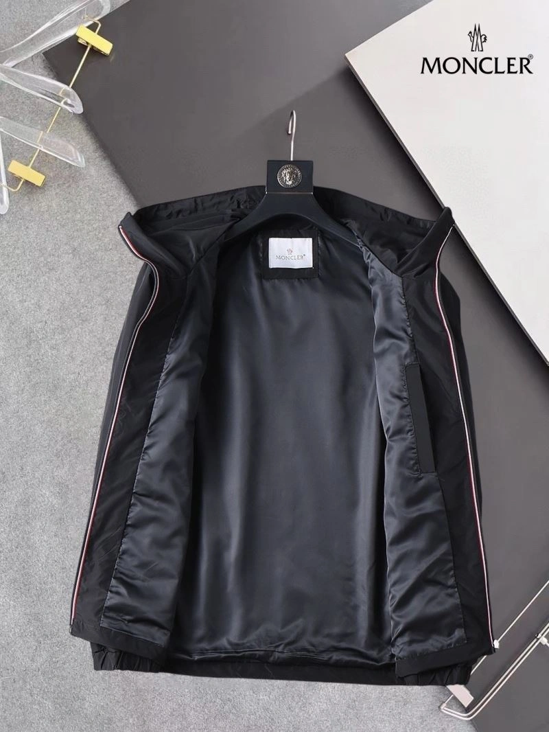 Low-cost Moncler Outwear