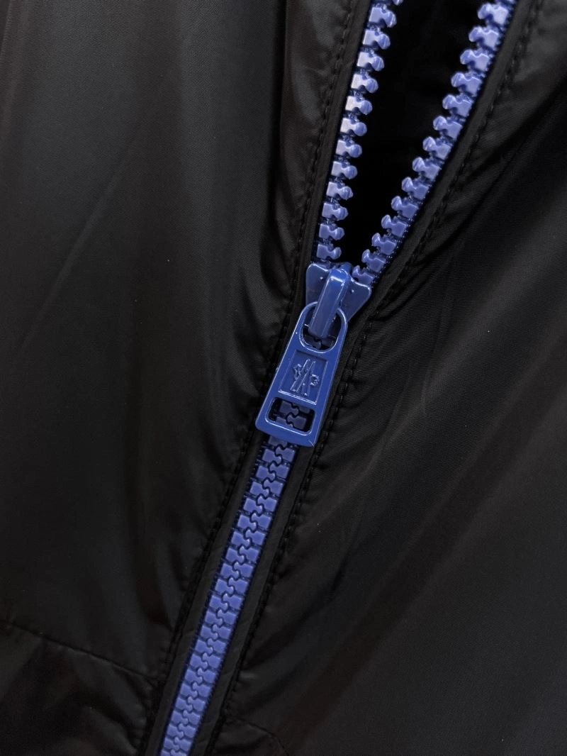 Official Moncler Outwear
