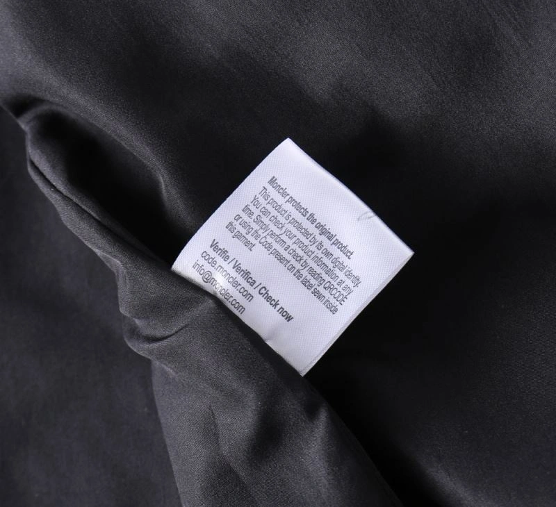 Accurate model Moncler Outwear