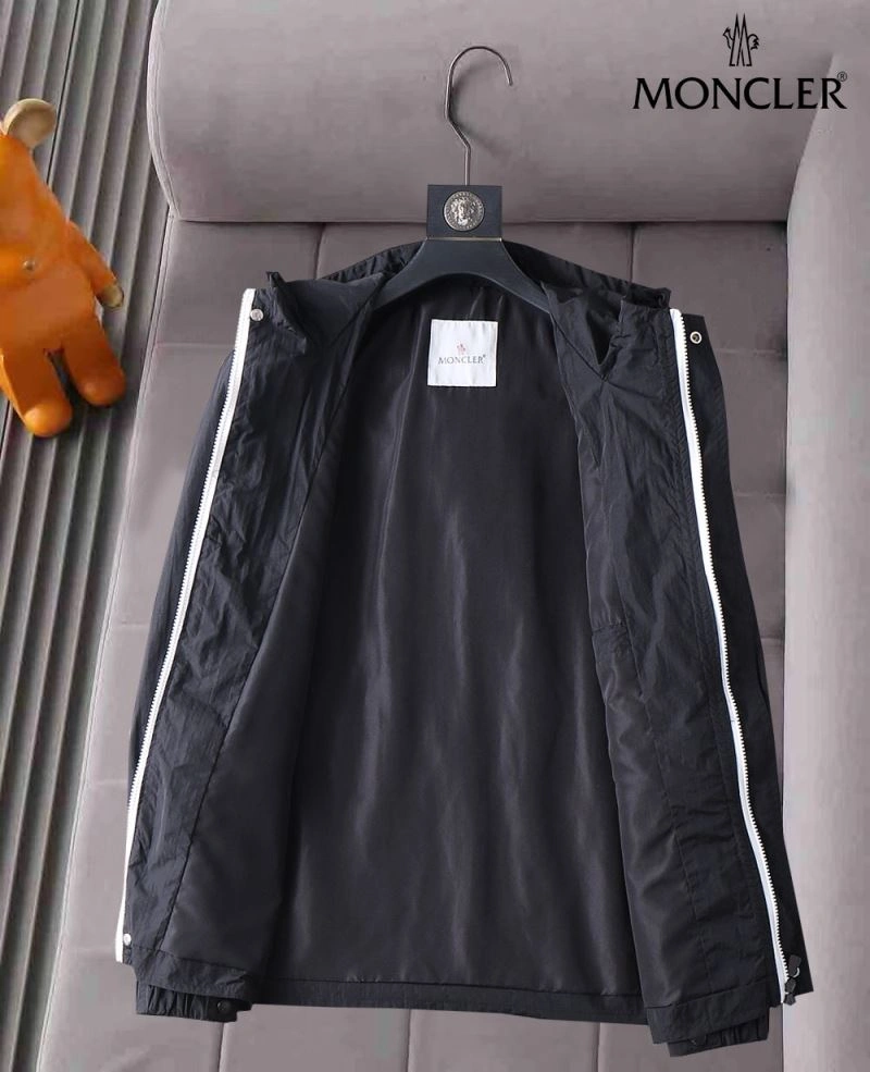 Accurate model Moncler Outwear