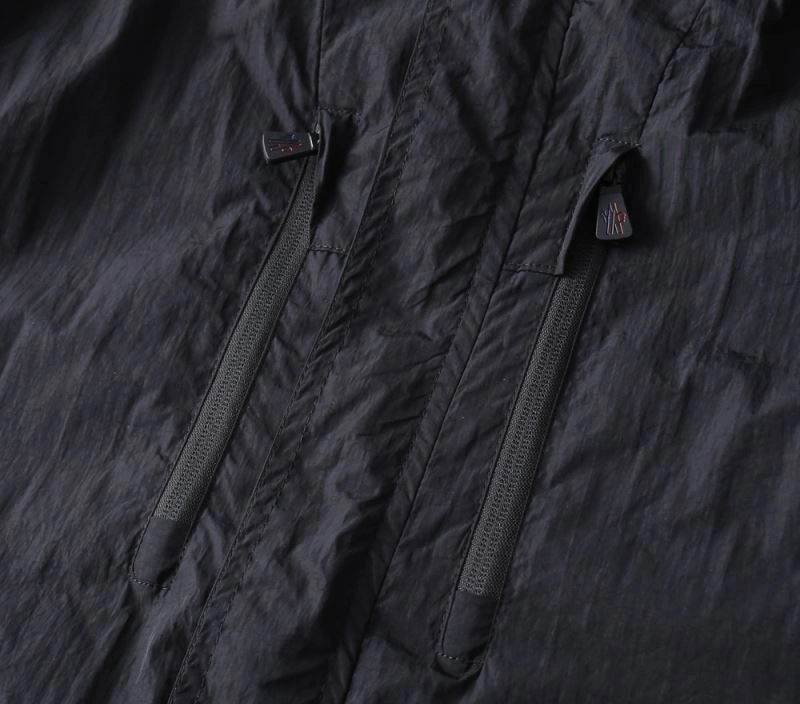 Accurate model Moncler Outwear
