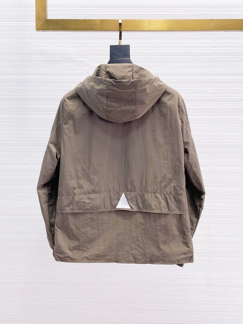 Inexpensive Moncler Outwear
