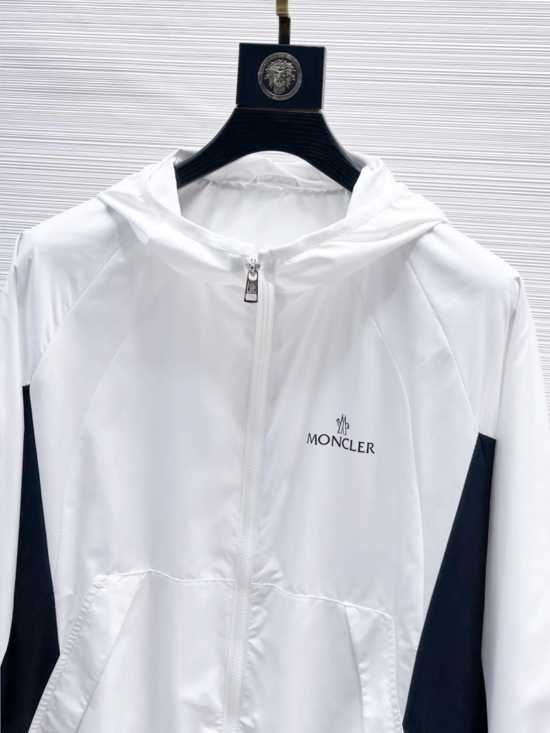 High fidelity Moncler Outwear