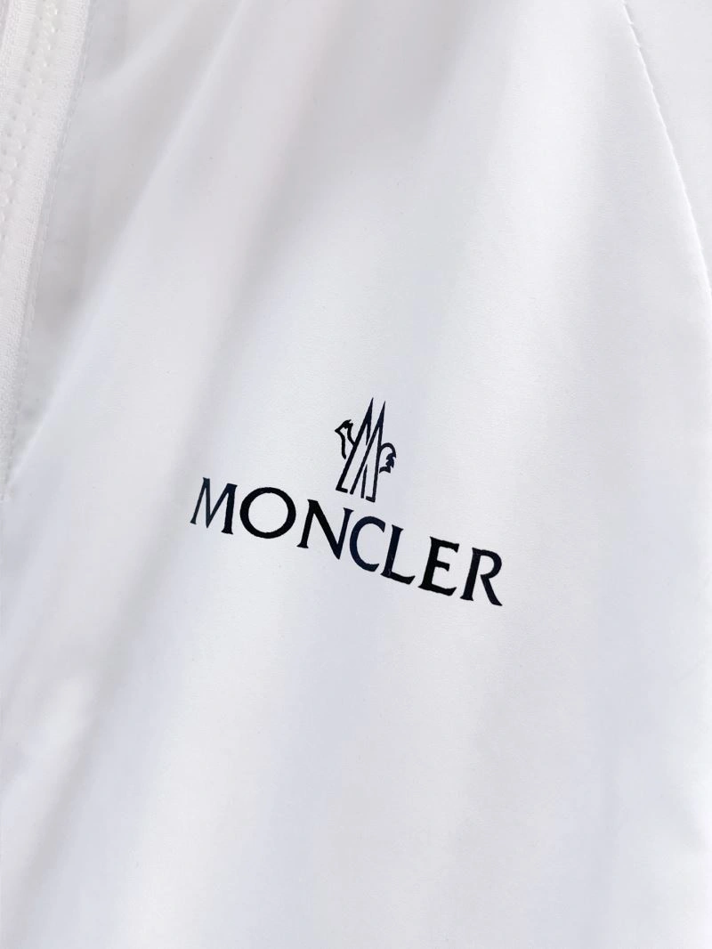 High fidelity Moncler Outwear