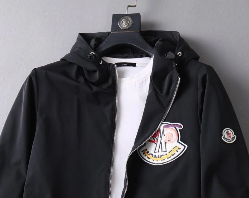 Bargain Moncler Outwear