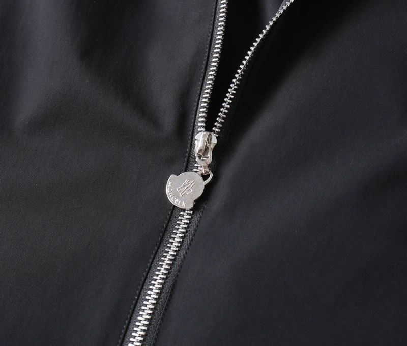 Bargain Moncler Outwear