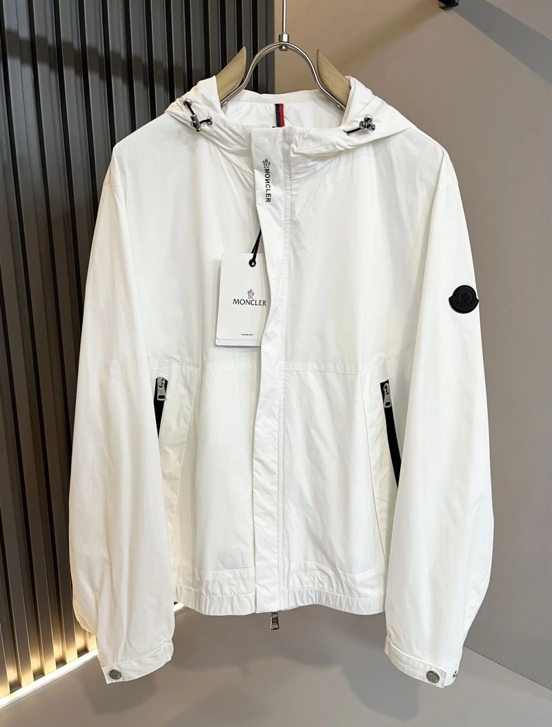Inexpensive Moncler Outwear