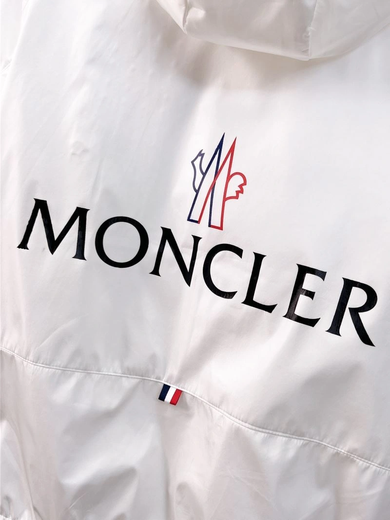 Low-cost Moncler Outwear