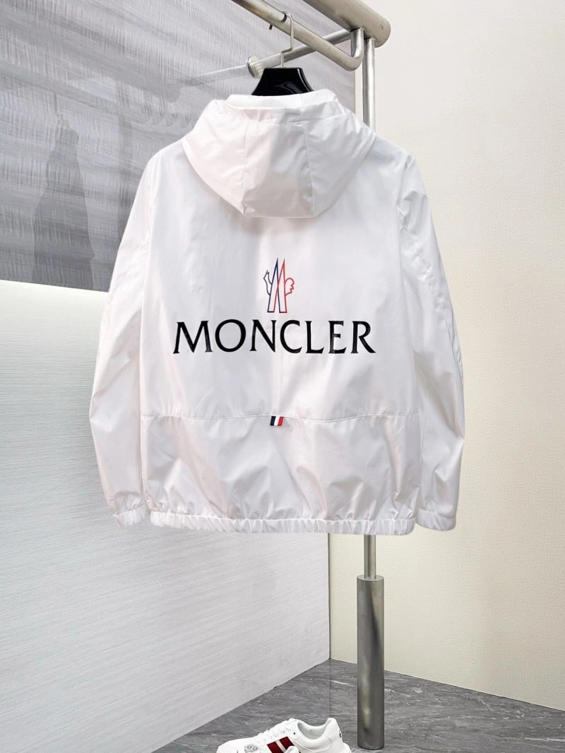 Low-cost Moncler Outwear
