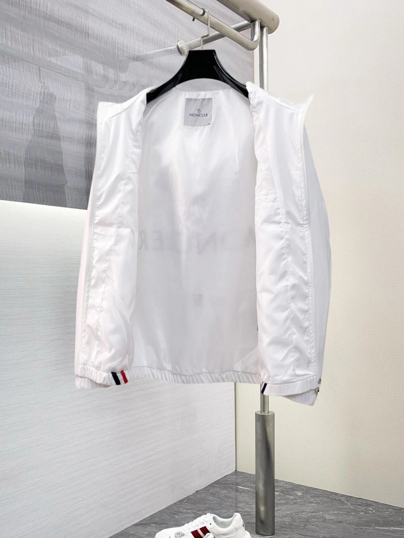 Low-cost Moncler Outwear