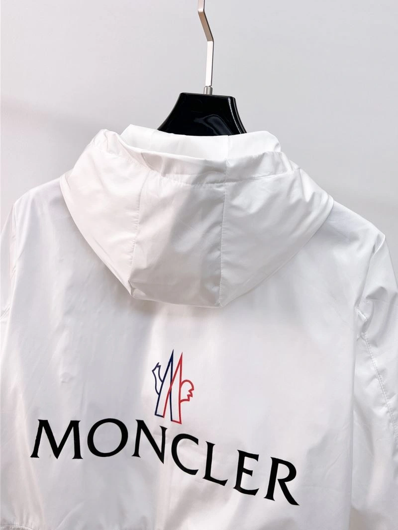 Low-cost Moncler Outwear