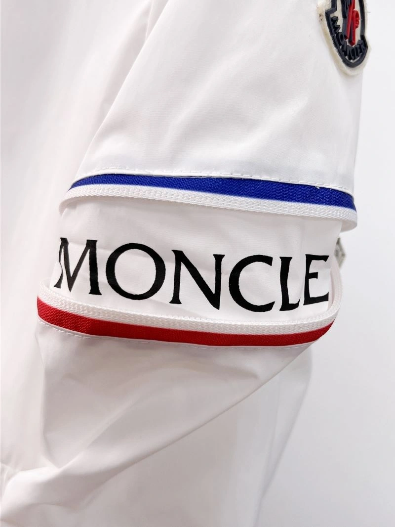 Low-cost Moncler Outwear