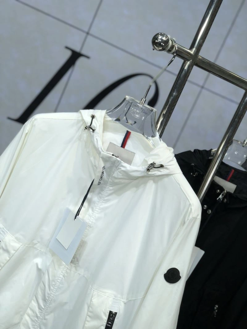 Top match Moncler Outwear
