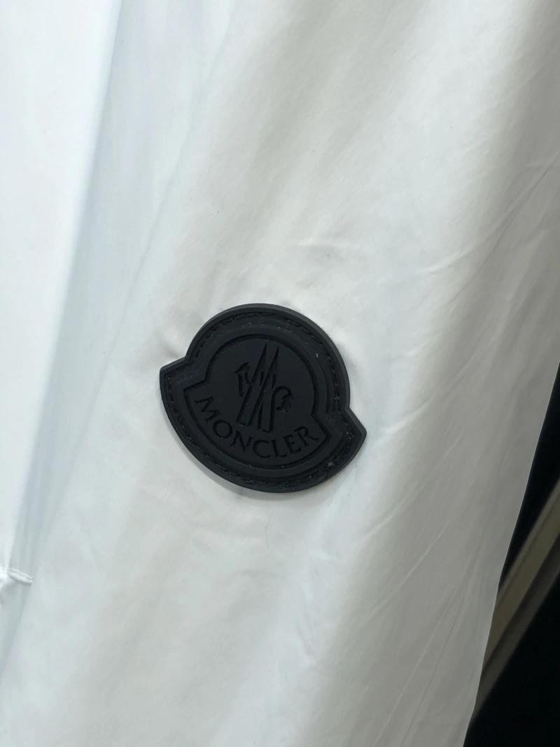 Top match Moncler Outwear