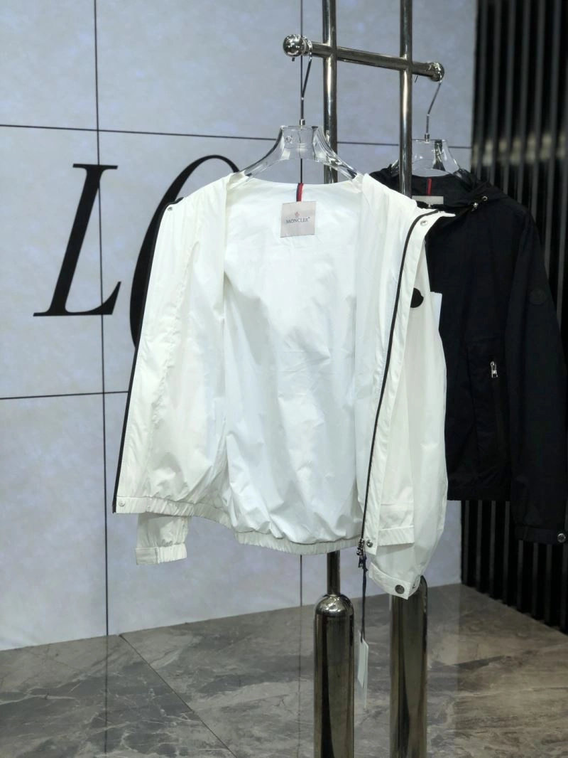 Top match Moncler Outwear