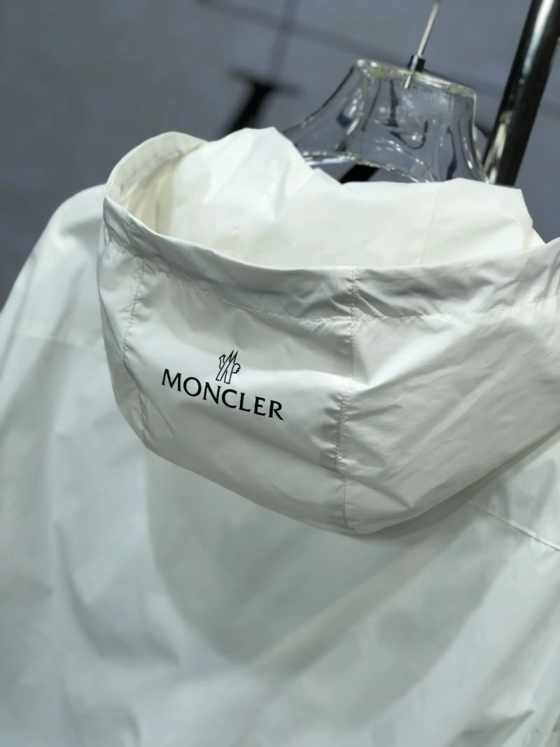 Top match Moncler Outwear
