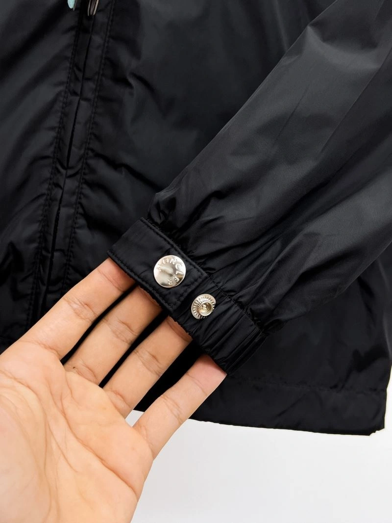 Top match Moncler Outwear
