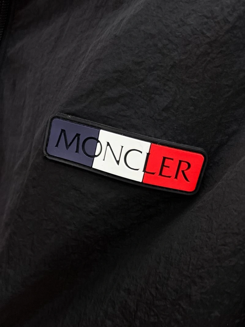 Top match Moncler Outwear
