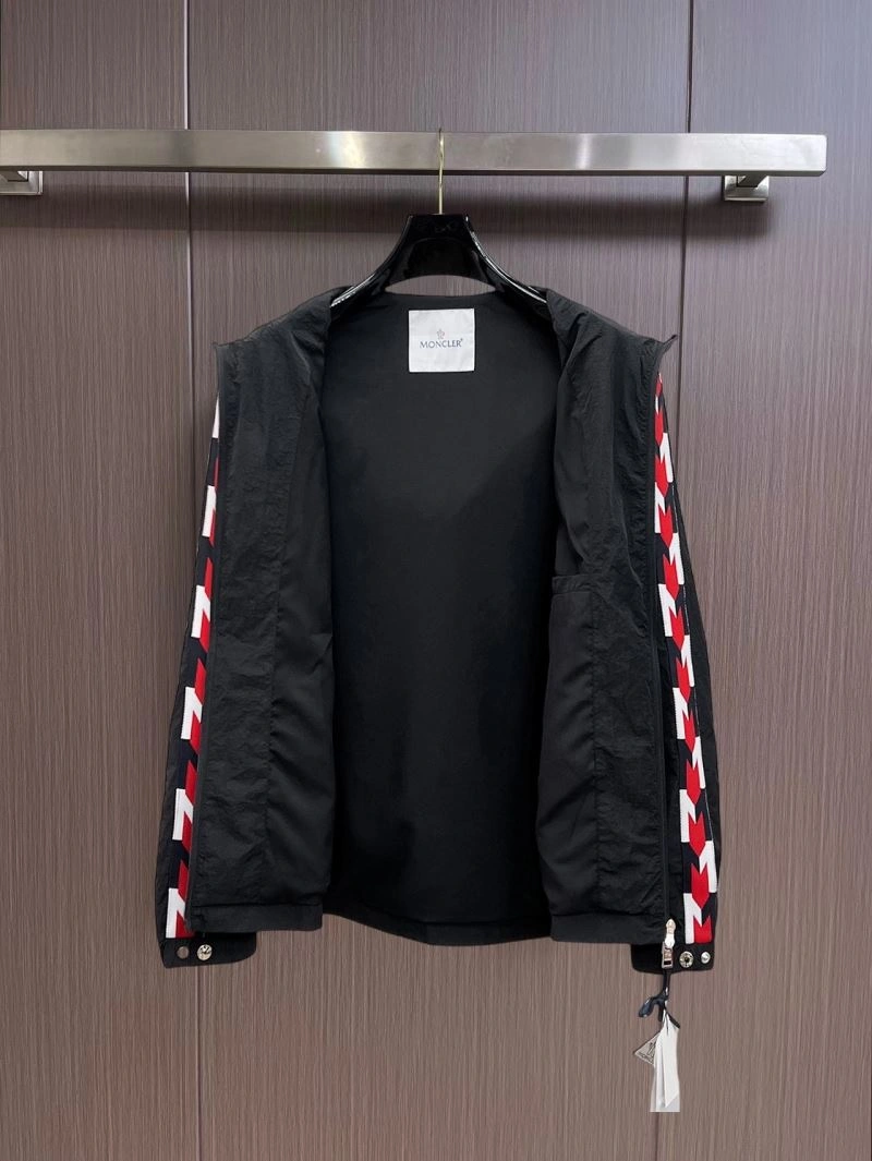 Top match Moncler Outwear