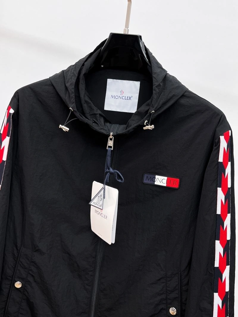 Top match Moncler Outwear