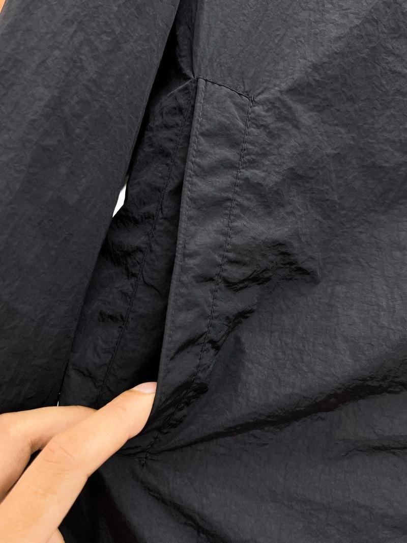 Legit Moncler Outwear