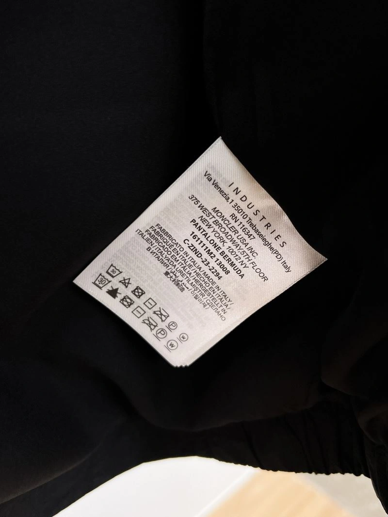 Legit Moncler Outwear